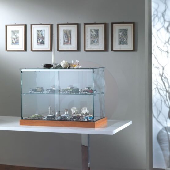 Table Top Showcases Archives - Glass Display Cabinets- Planet Display